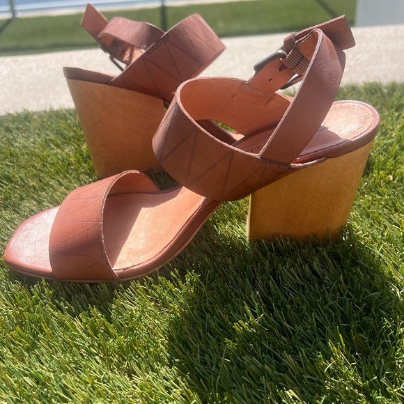 Madewell | Shoes | Madewell Brown Block Heel Sandals | Poshmark